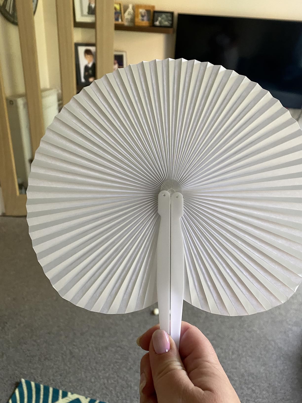 10/20/50pcs White Wedding Folding Fans Round Paper Fans Assortment with ...