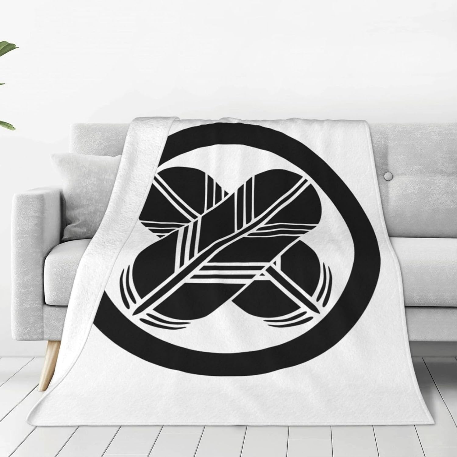 Amazon.co.jp: Sengoku Busho Family Crest Asano Nagamasa Round Blanket ...