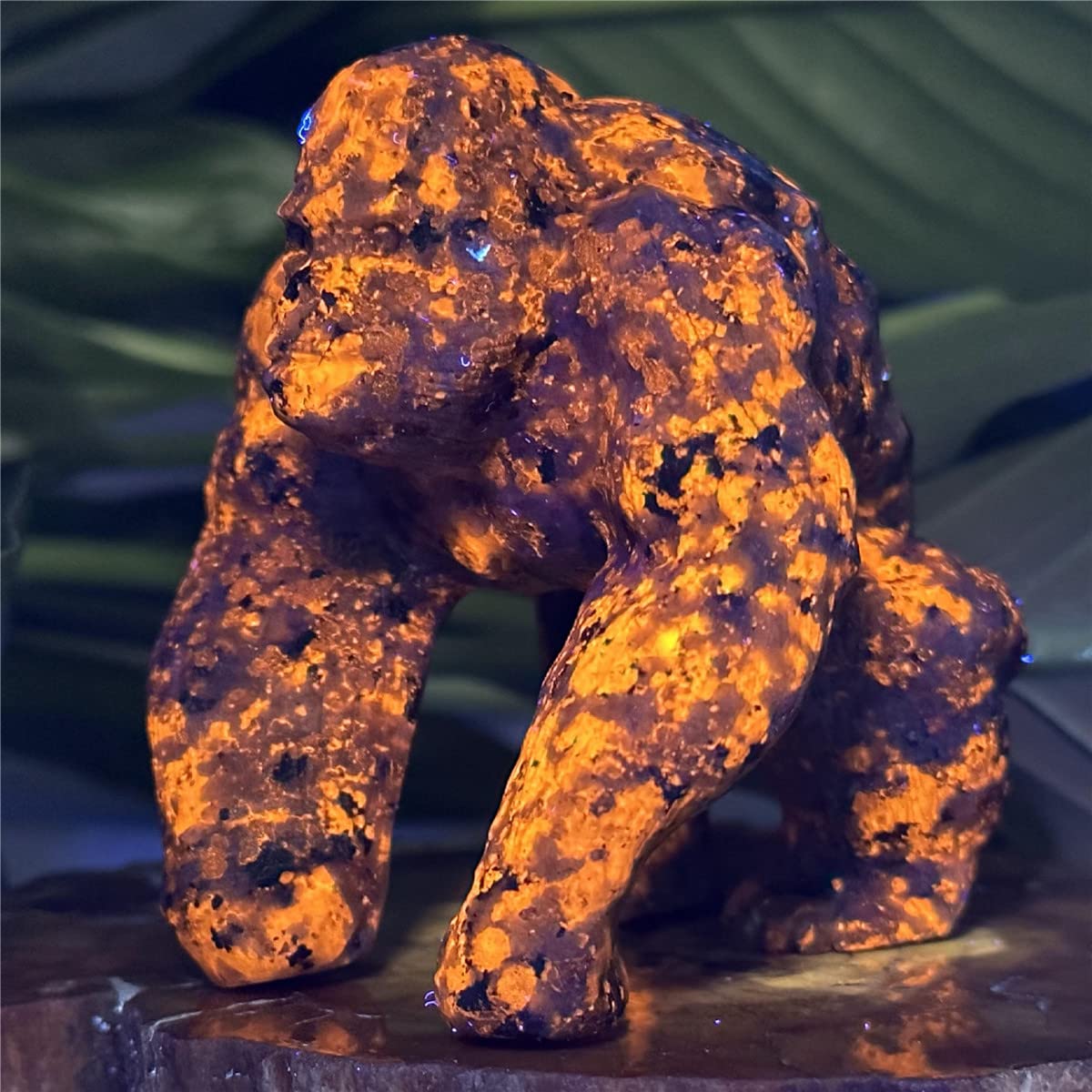 Amazon.com: Dulincrystal 2.4" Yooperlite Gorilla Statue Carved ...