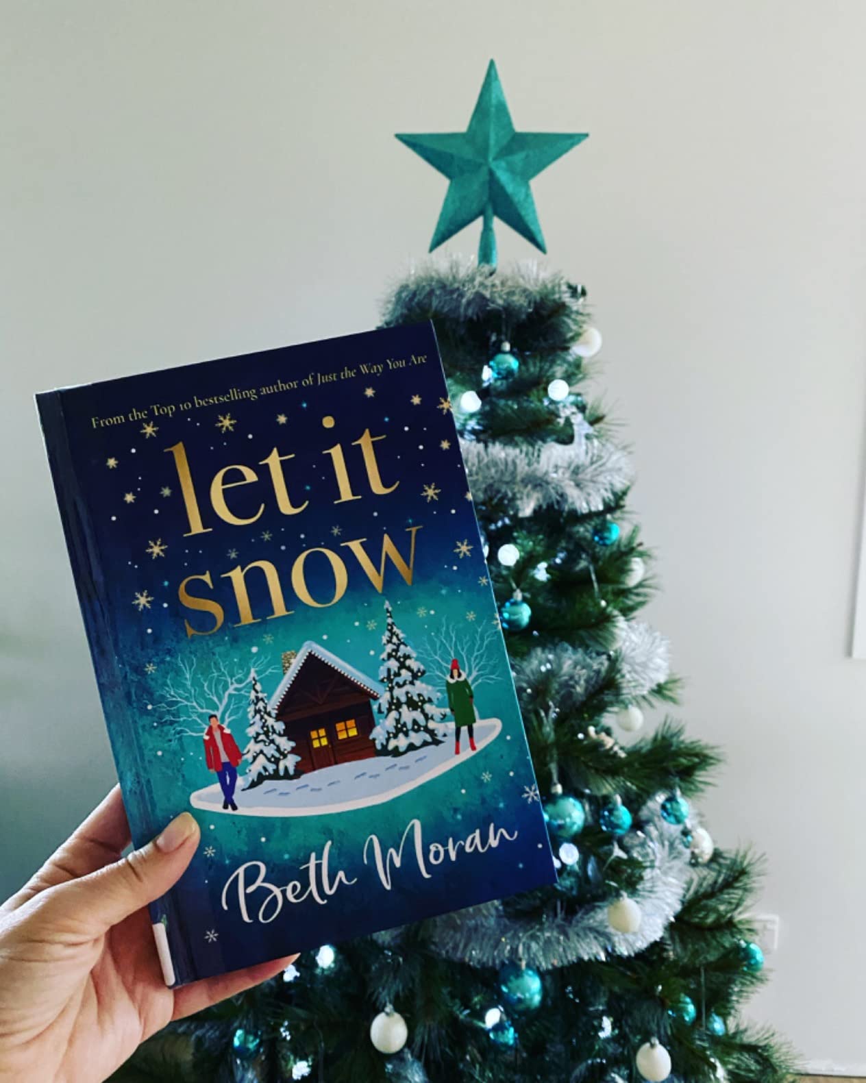 Let It Snow: THE NUMBER ONE BESTSELLER eBook : Moran, Beth: Amazon.com ...