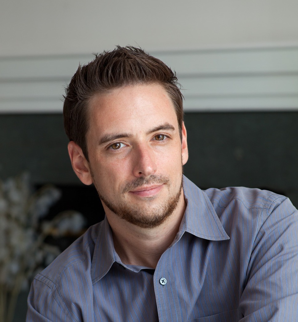 Amazon.com: Jamie Holmes: books, biography, latest update