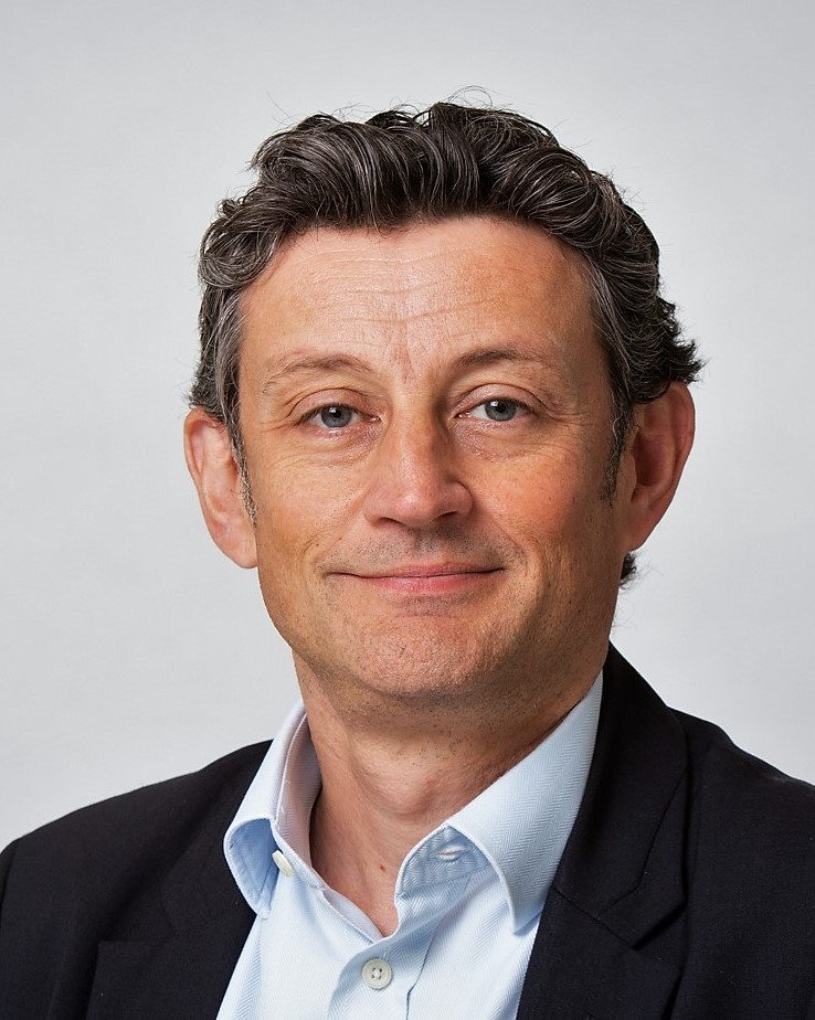 Amazon.com: Alex Mills: books, biography, latest update