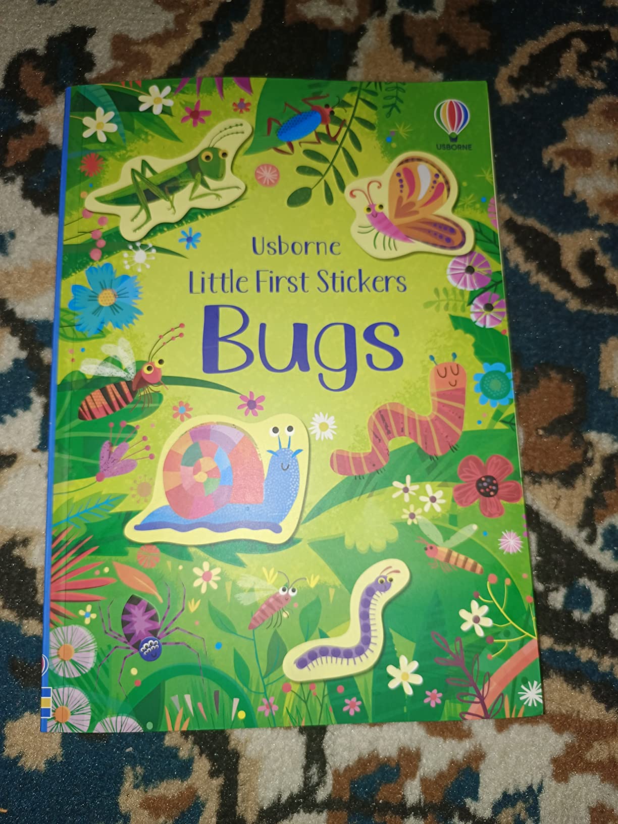 First Sticker Book Bugs (First Sticker Books) : Young, Caroline, Grazzi ...