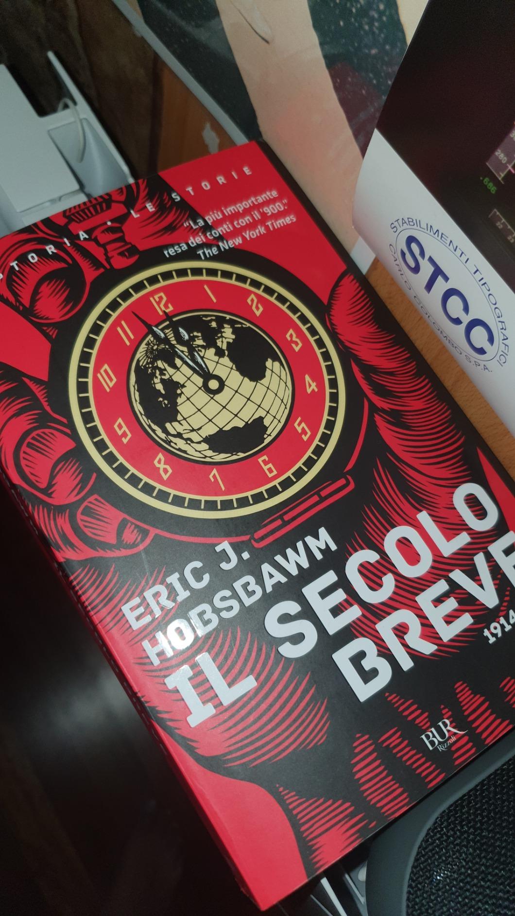 Amazon.it: Il secolo breve 1914-1991 - Hobsbawm, Eric J., Lotti, B. - Libri