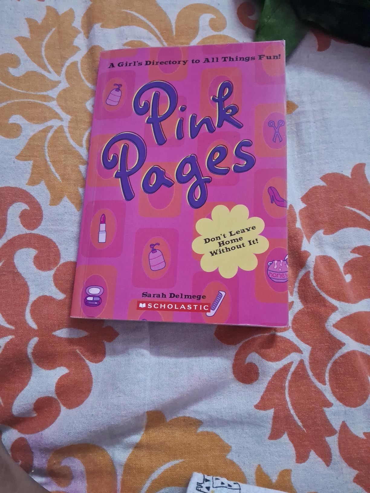 Pink Pages: A Girls Directory to All Things Fun [Paperback] Sarah ...