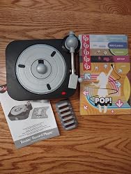 Amazon.com: Fisher-Price Musical Toy, Rockin’ Record Player for ...