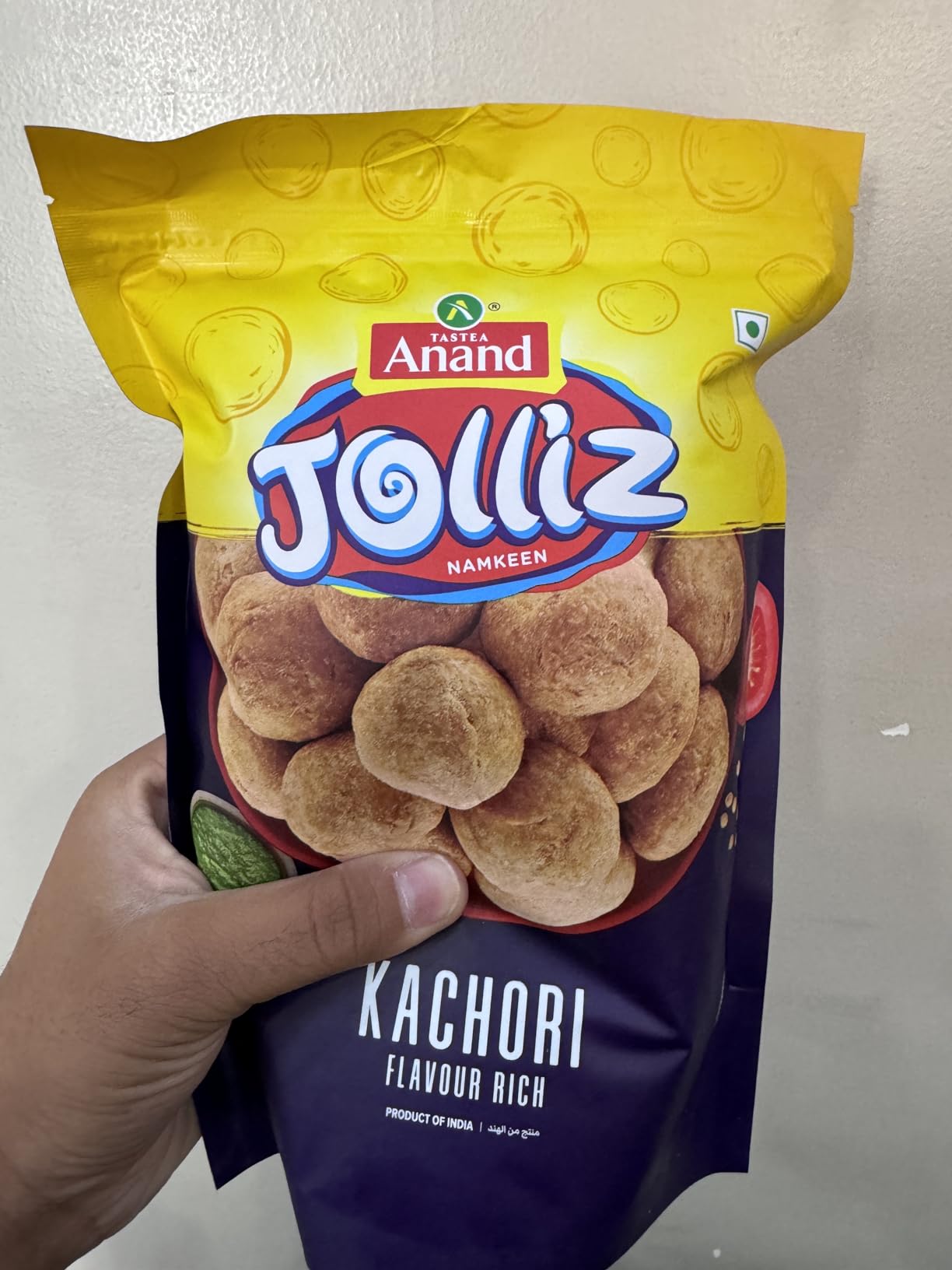 TASTEA Anand Jolliz Kachori | Crispy and Crunchy | Fresh Gujarati ...