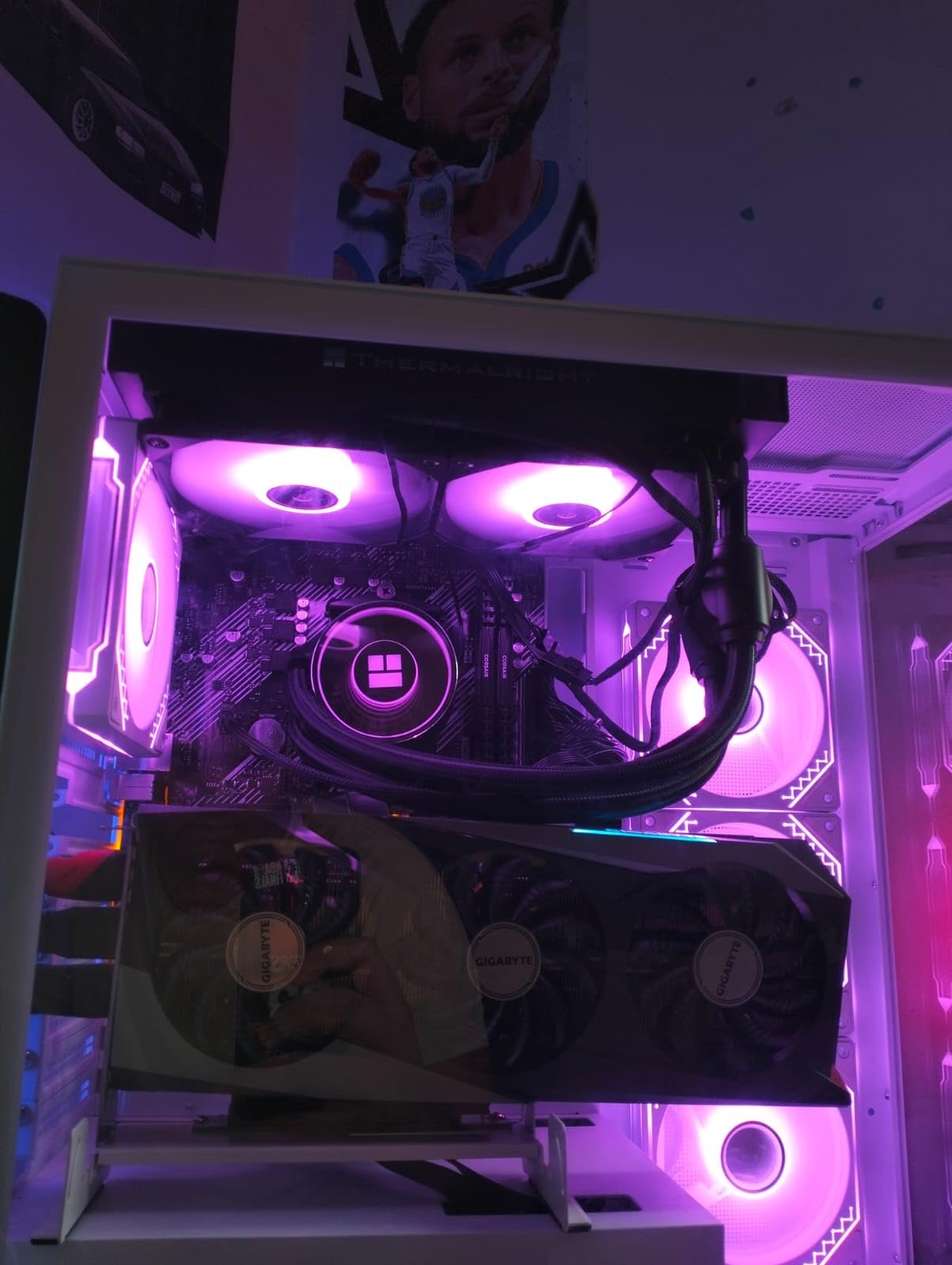 Gigabyte VGA GBT RX 7600 8GB Gaming OC: Amazon.de: Computer & Zubehör