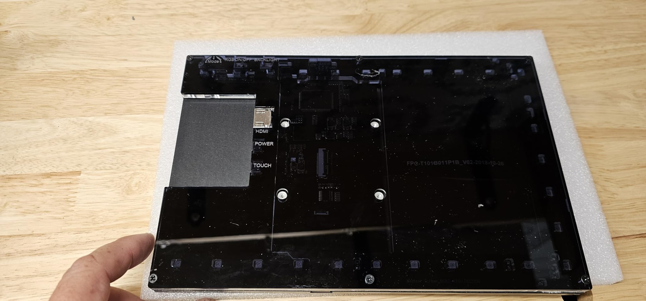 Amazon.com: ELECROW 10.1" Touchscreen Monitor IPS Portable Monitor ...