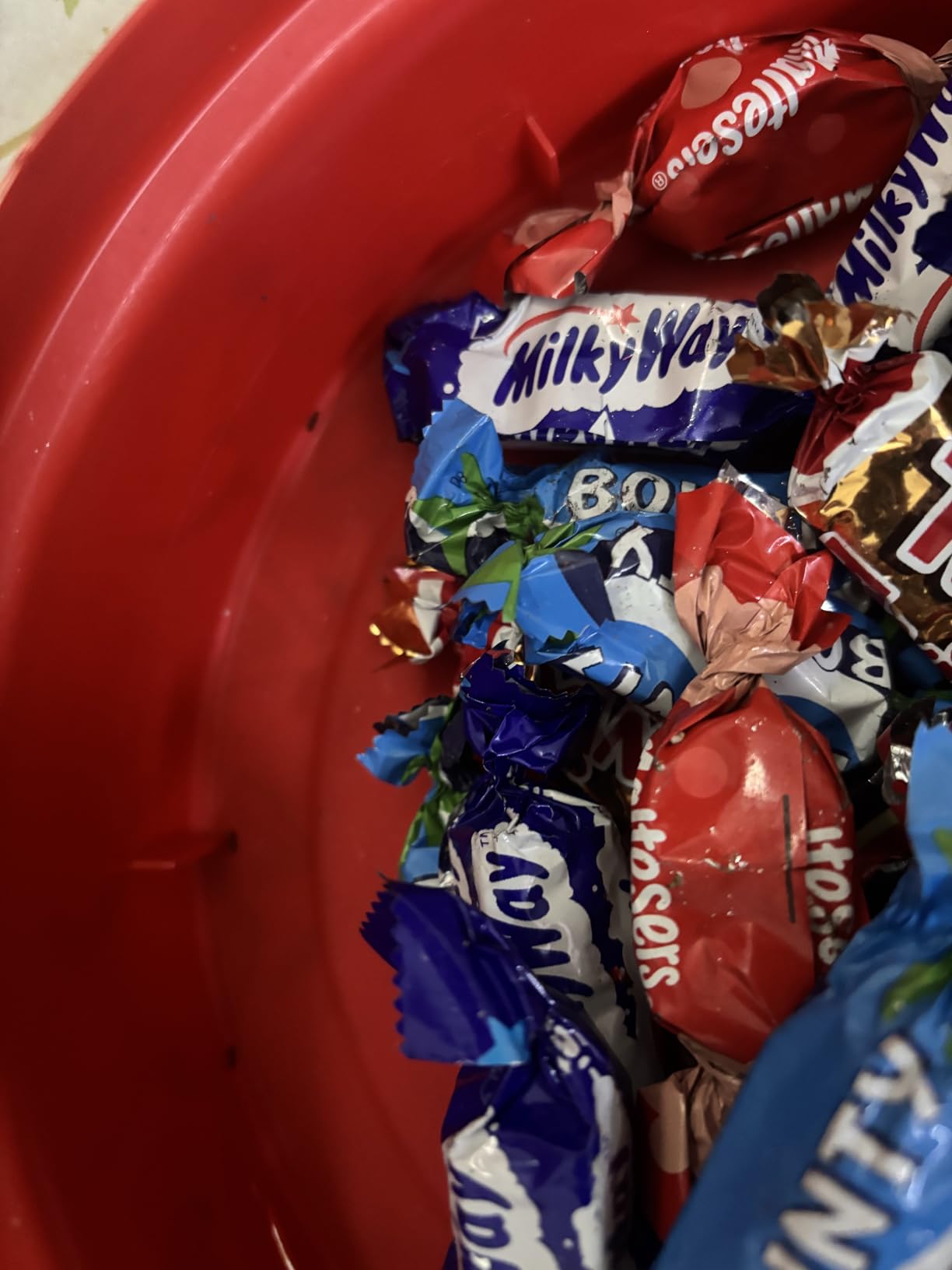 Mars Celebrations Tub Assorted Milk Chocolate 500g : Amazon.in: Grocery ...