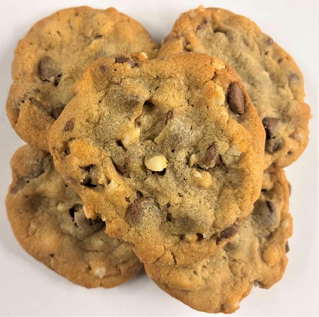 Amazon.com: Chocolate Chip Cookies Soft Baked 2 Dozen Baked Fresh to ...