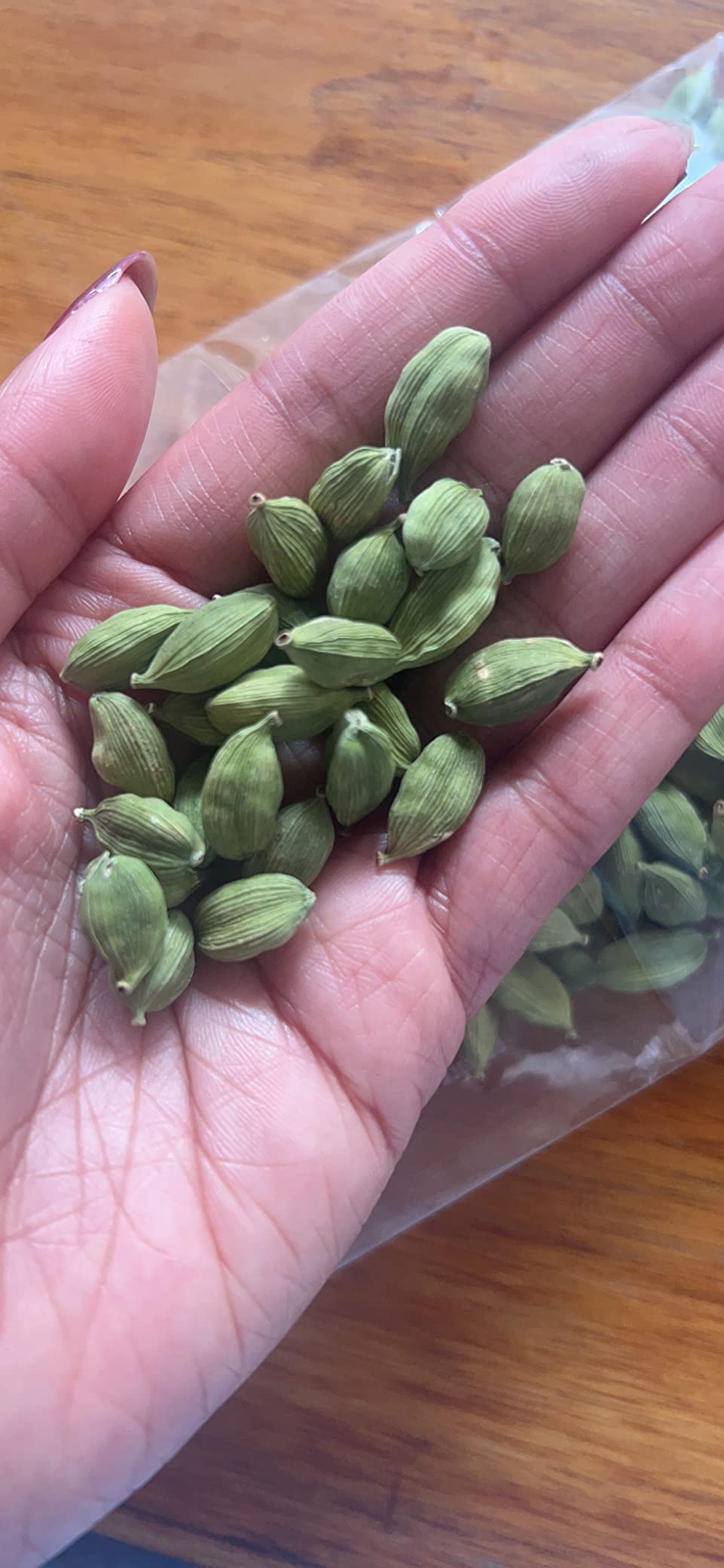 Farm Aroma Whole Cardamom | Sabut Elaichi | Green Superior Aroma Lock ...