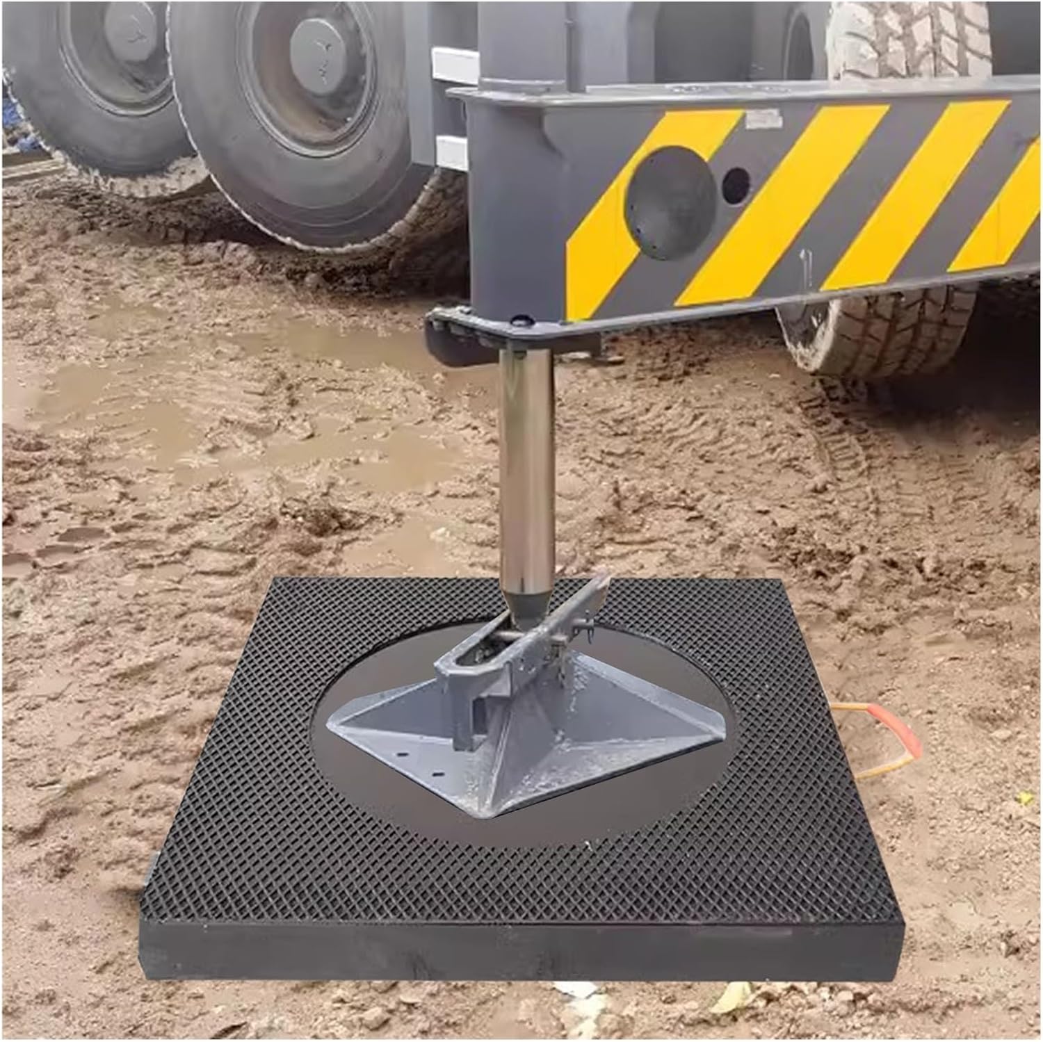 Amazon.com: Crane/ Wrecker/ Tow Truck Outrigger Pad Black, 30x30 40x40 ...