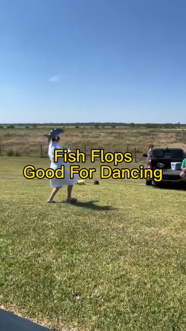 Watch The Best Fish Flops! Very Versatile Fish Slipper! on Amazon Live