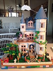 Amazon.com: LEGO Friends Castle Bed and Breakfast Hotel Playset for ...