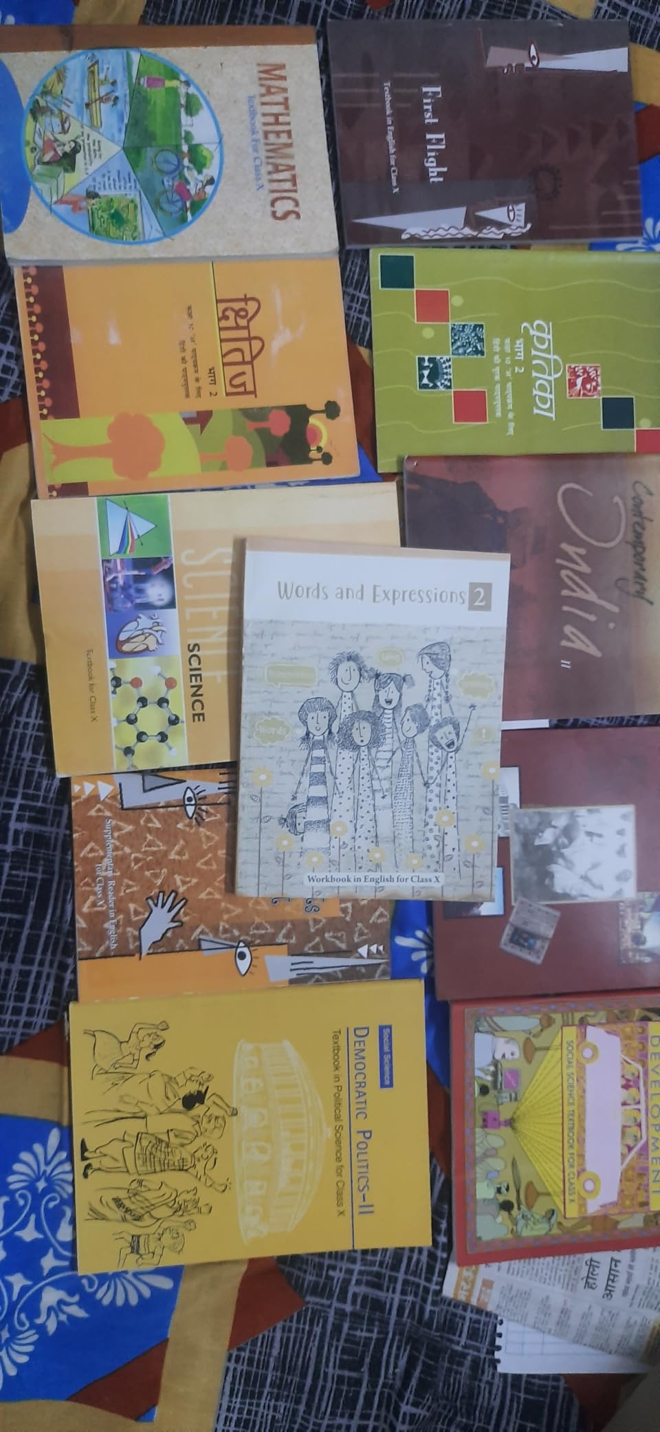 KENDRIYA VIDYALAYA SCHOOL NCERT BOOK SET CLASS - 10 ( KSHITIZ ,KRITIKA ...