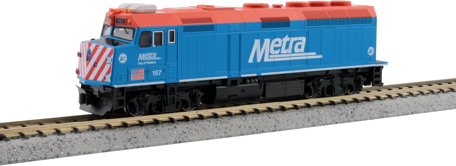 Amazon.com: Kato USA, Inc. F40PH Chicago Metra #157 City of Palatine ...