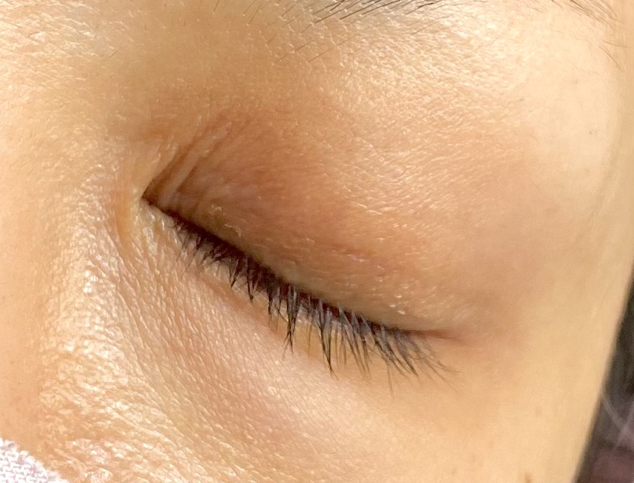 Amazon.co.jp: shefun まぶたテープ メッシュ 432枚 三タイプ混合 水で貼る ふたえテープ 二重 両面 強力極細 肌色 目立たない二重まぶた JP179【混合9 ...