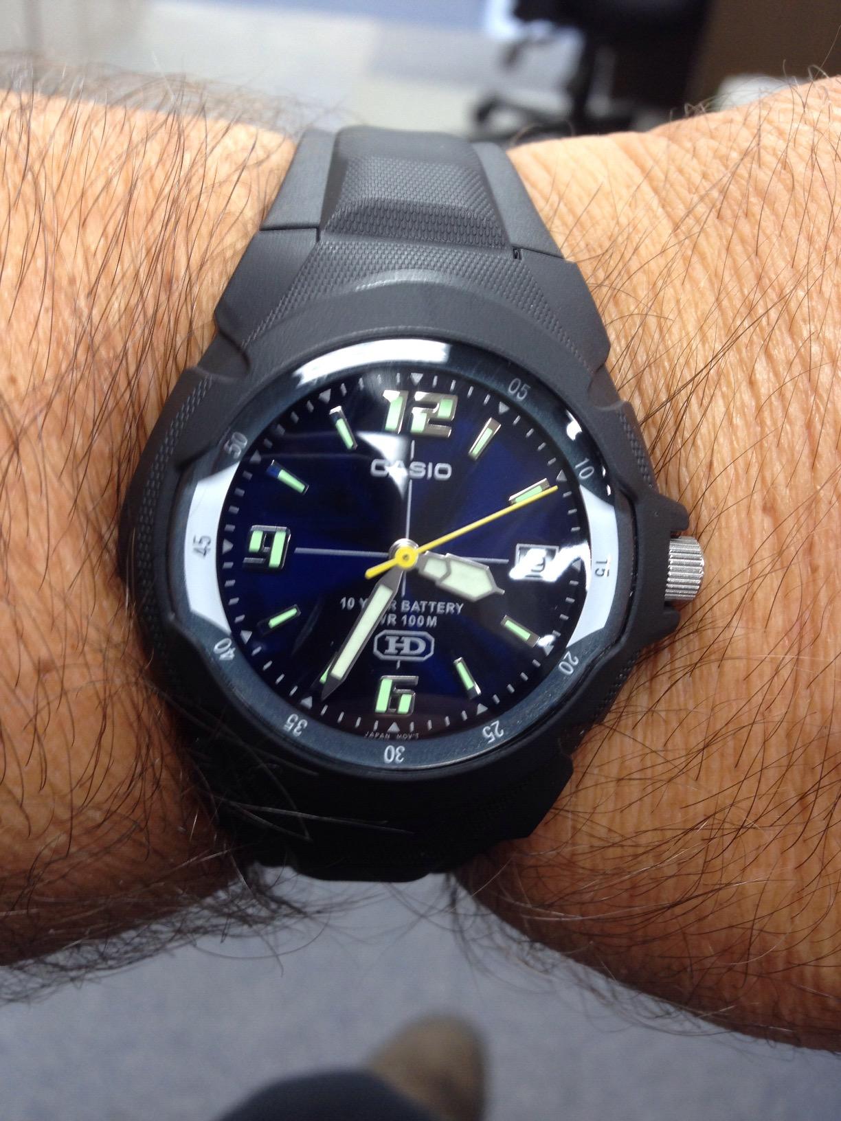 Casio Men's 10-Year Battery Sport Watch MW600F-2AV, Black, One Size ...
