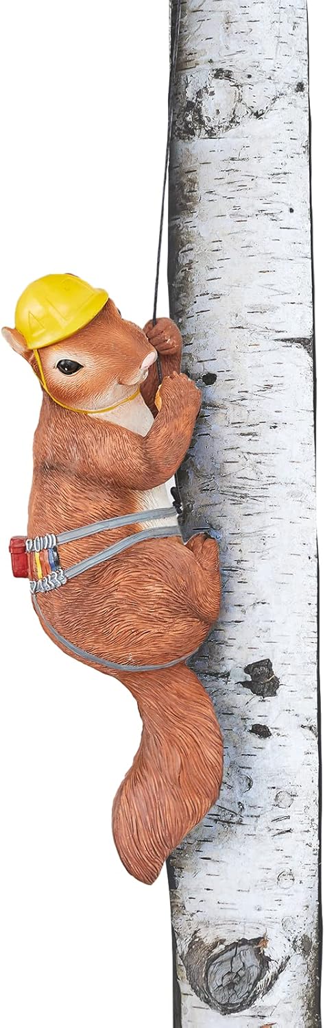 Amazon.com: Climbing Squirrel Figurine Garden Wall & Tree Decor Statues ...