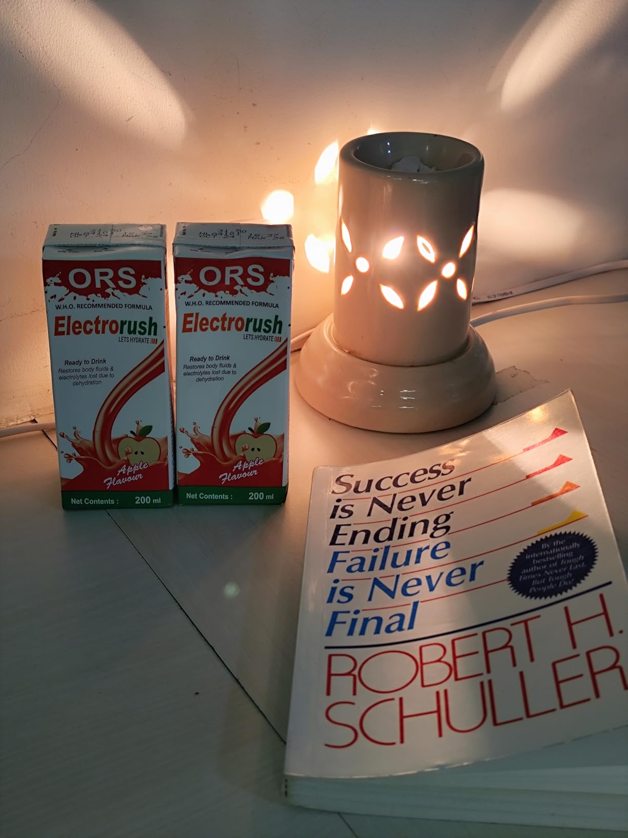 Pack of 8 (200 ml each) Apple Flavour | Electrorush ORS Ready to drink ...