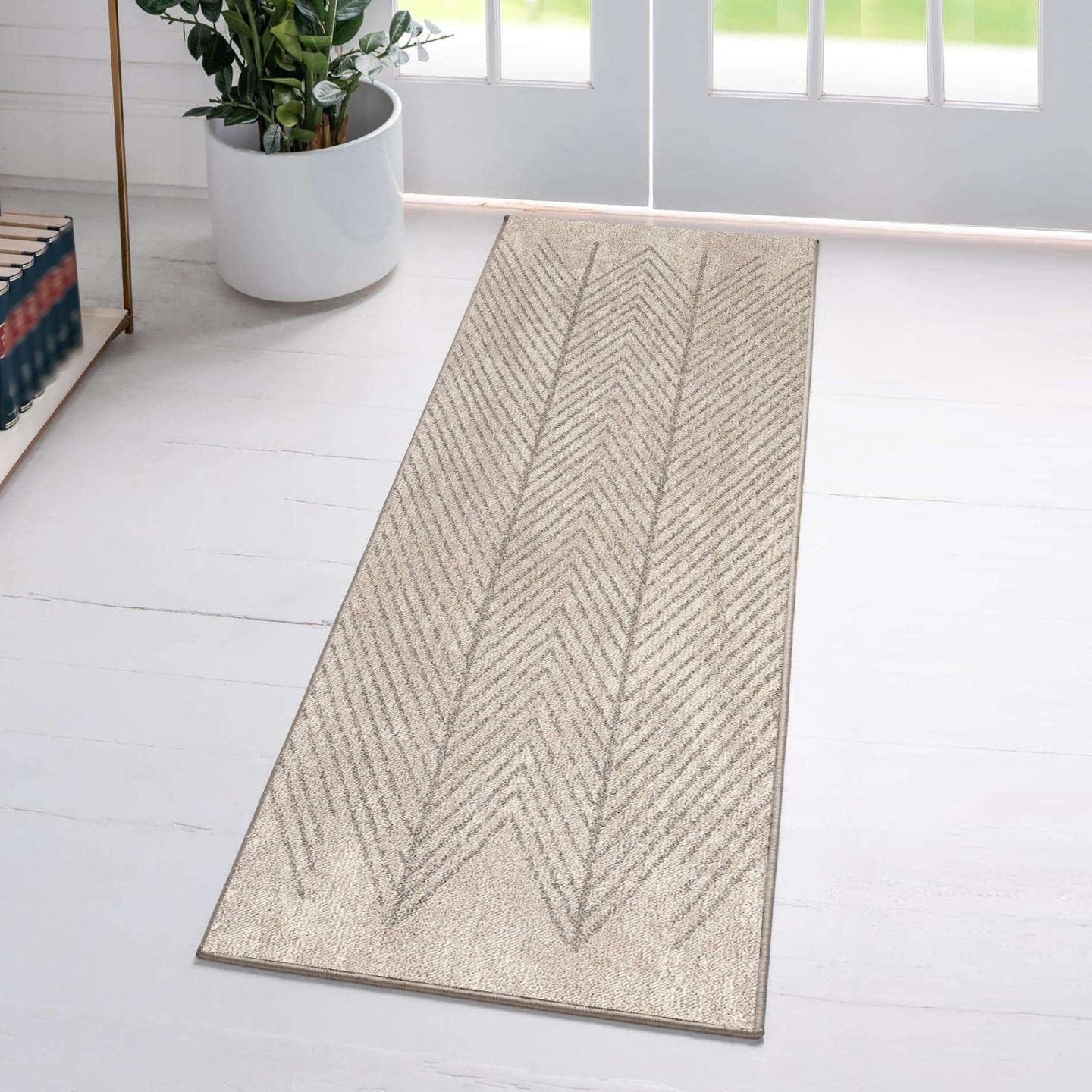 Amazon.com: LUXE WEAVERS Brown 2x8 Geometric Area Rug : Home & Kitchen