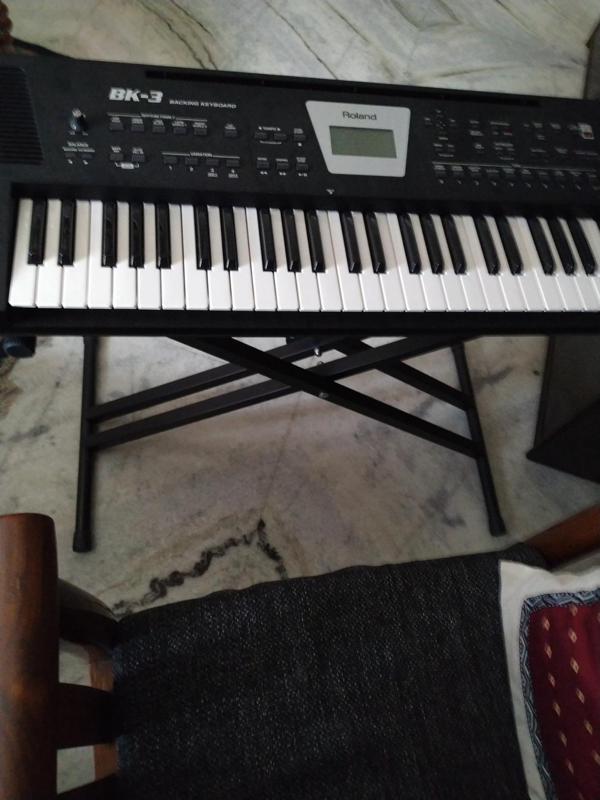 Roland BK-3 Backing 61 Keys Keyboard (Black) : Amazon.in: Musical ...