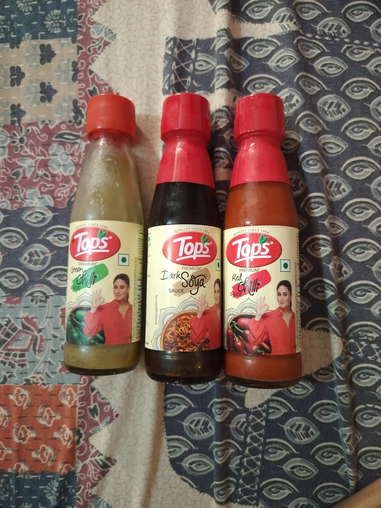 TOPS Red Chilli Sauce 200 gm + Green Chilli Sauce 200 gm +Dark Soya ...