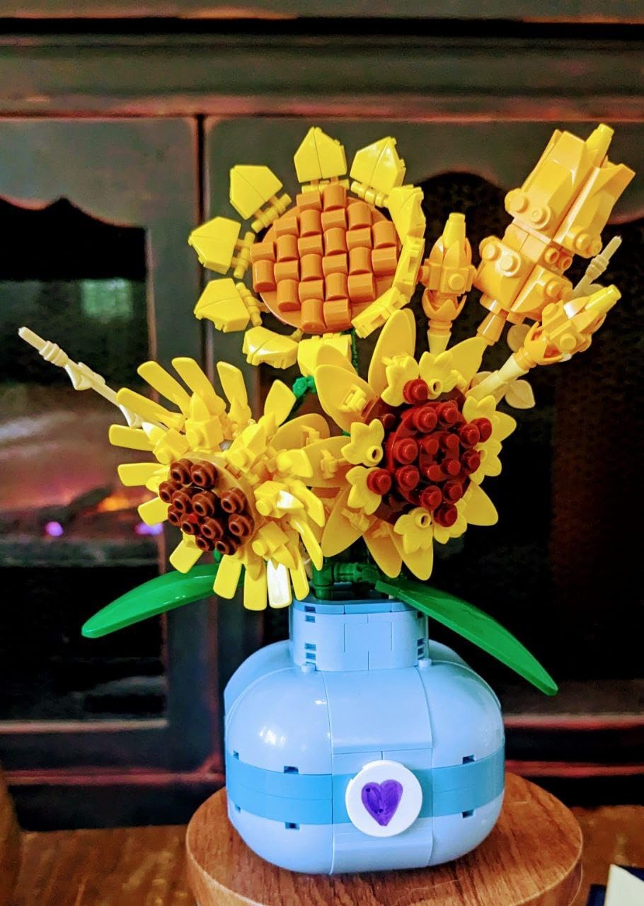 Amazon.com: LUKHANG Blue Rose Flower Building Blocks Set - DIY ...