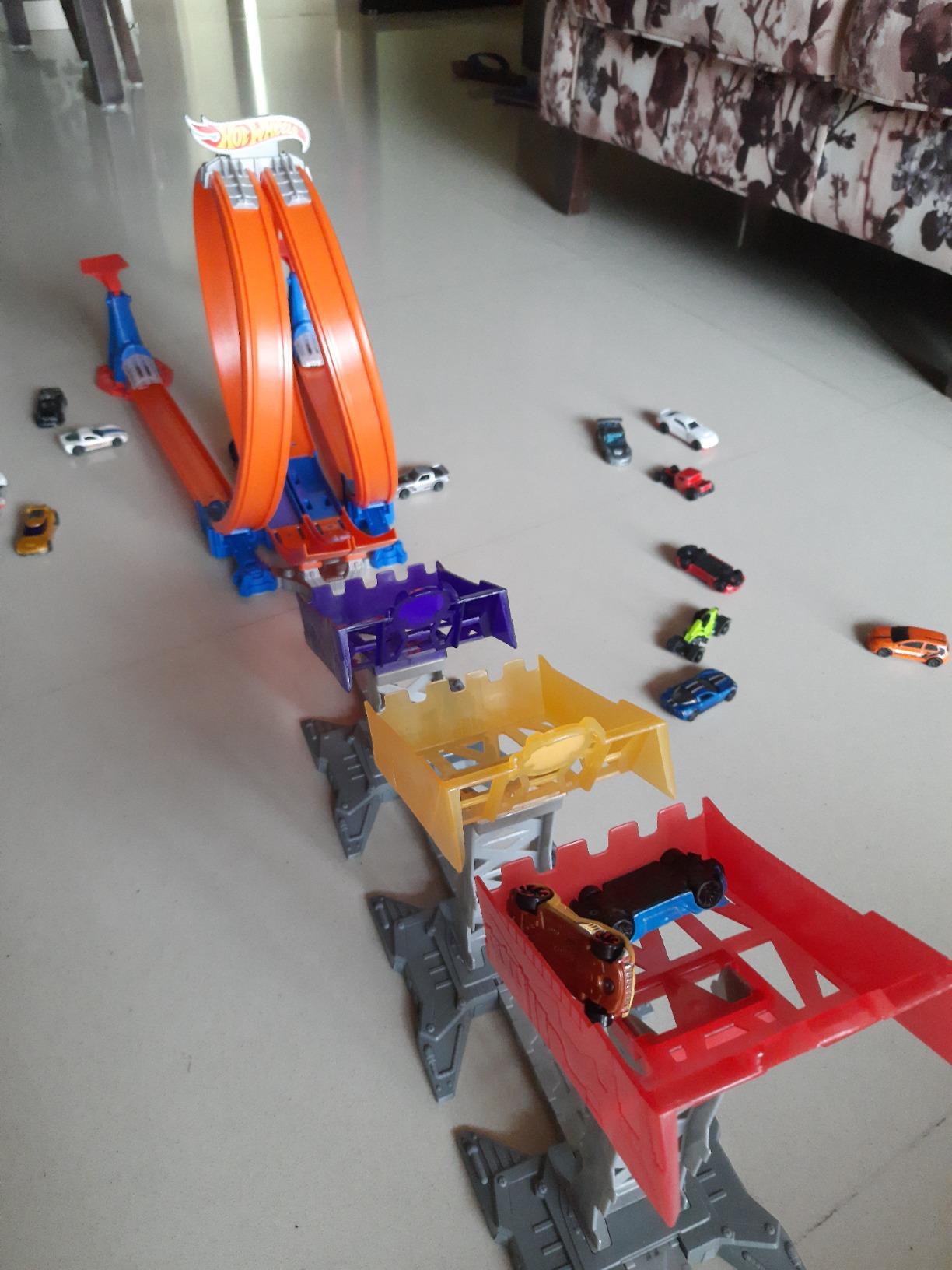 Buy Hot Wheels Plastic Speed Way Track Set, 2 Launchers, 2 Loops And 3 ...