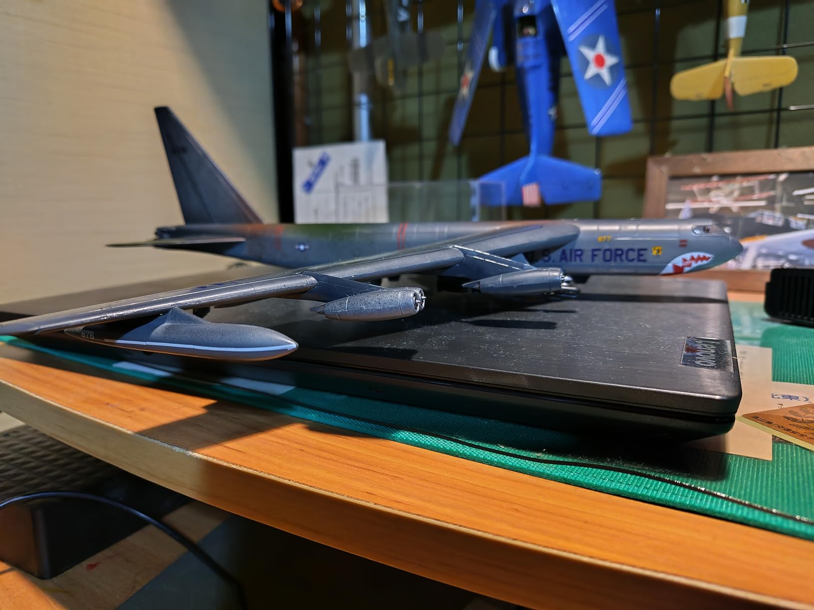 Amazon | アカデミー(Academy) 1/144 アメリカ B-52D ストラトフォートレス プラモデル 12632 | プラモデル 通販