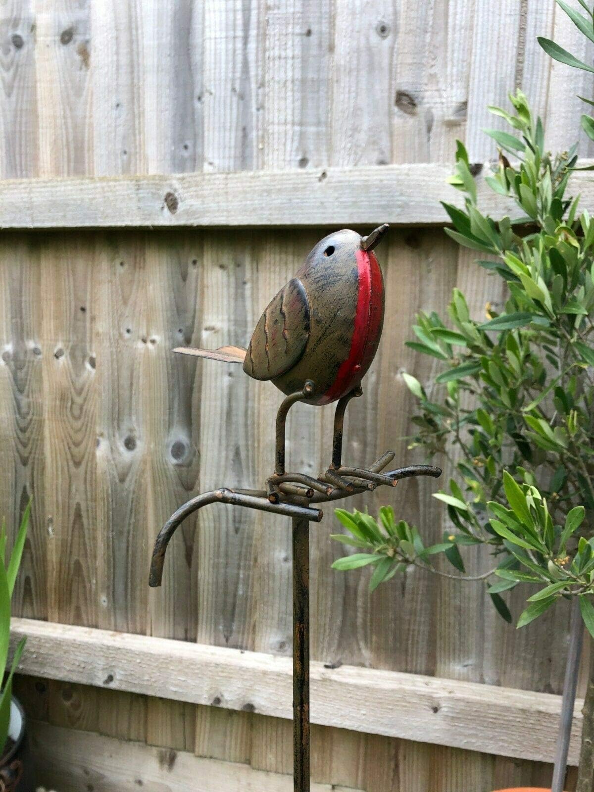 Robin on Stick | Metal Tin British Garden Bird Animal Statue Ornament ...