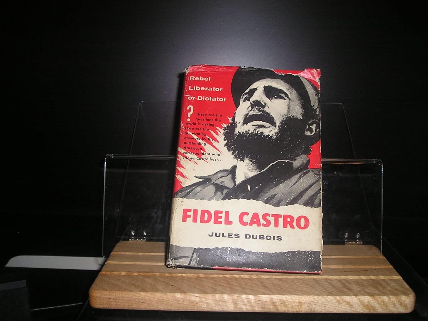 FIDEL CASTRO : Rebel Liberator or Dictator? [ 1st ]: Stephanie Howard ...