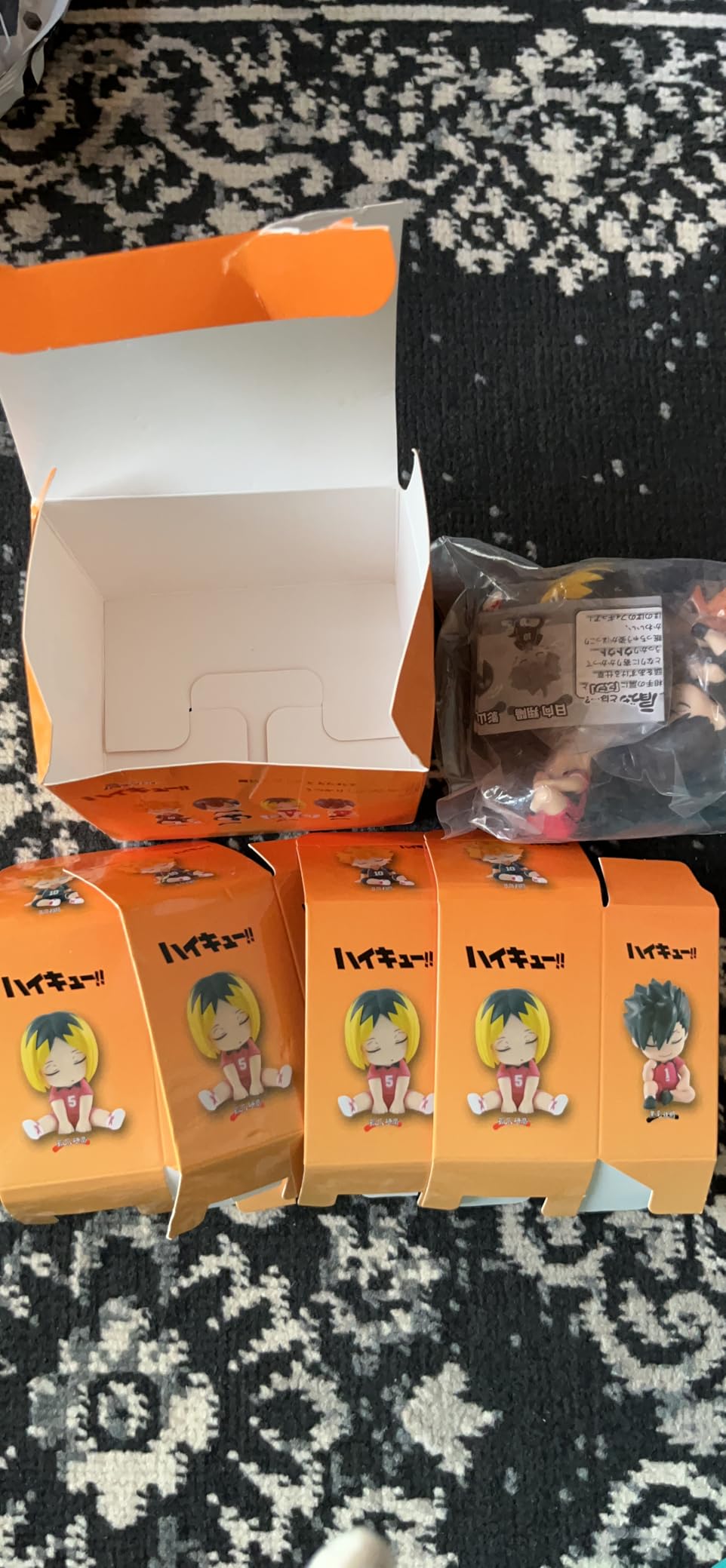 Amazon.co.jp: Haikyu!! Shoukou Zun Figure, Set of 4 Types, Shoyo Hinata ...