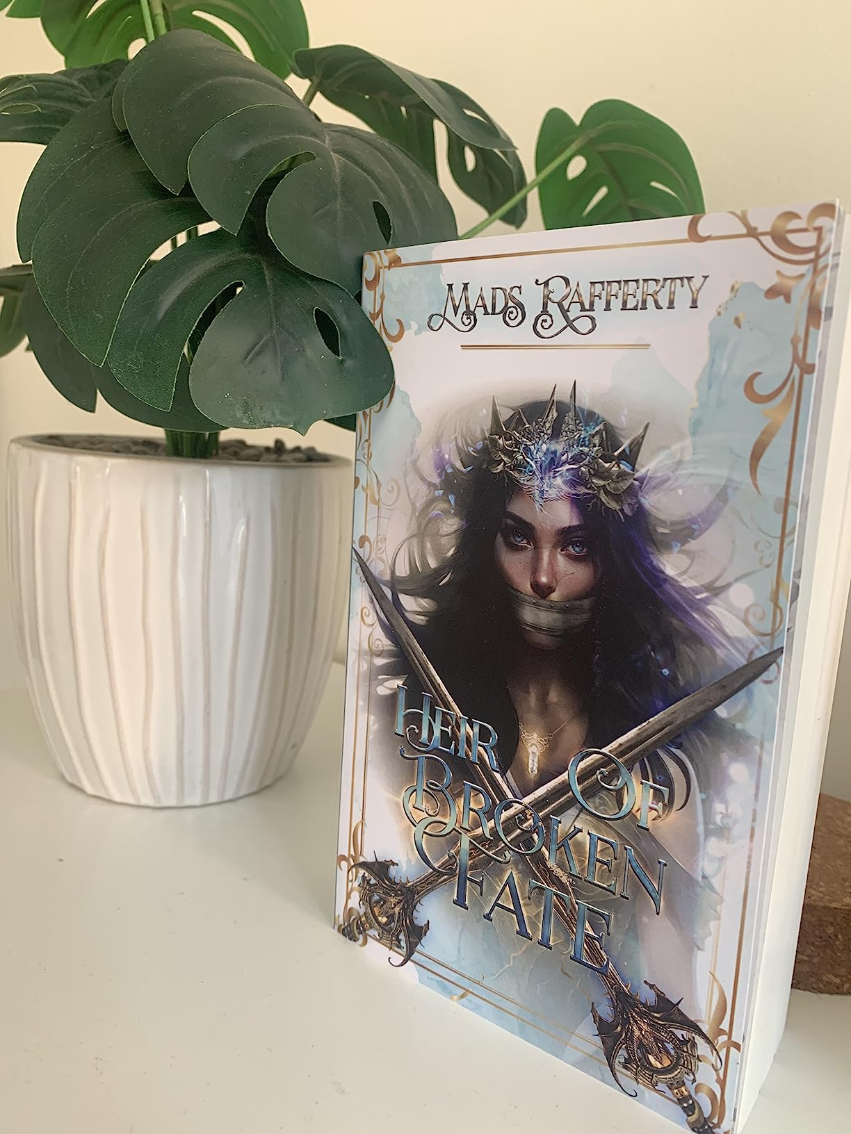 Heir of Broken Fate : Rafferty, Mads: Amazon.com.au: Books