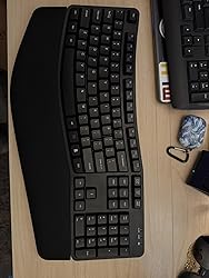 Amazon.com: Amazon Basics Ergonomic Keyboard and Mouse Combo, Wireless ...