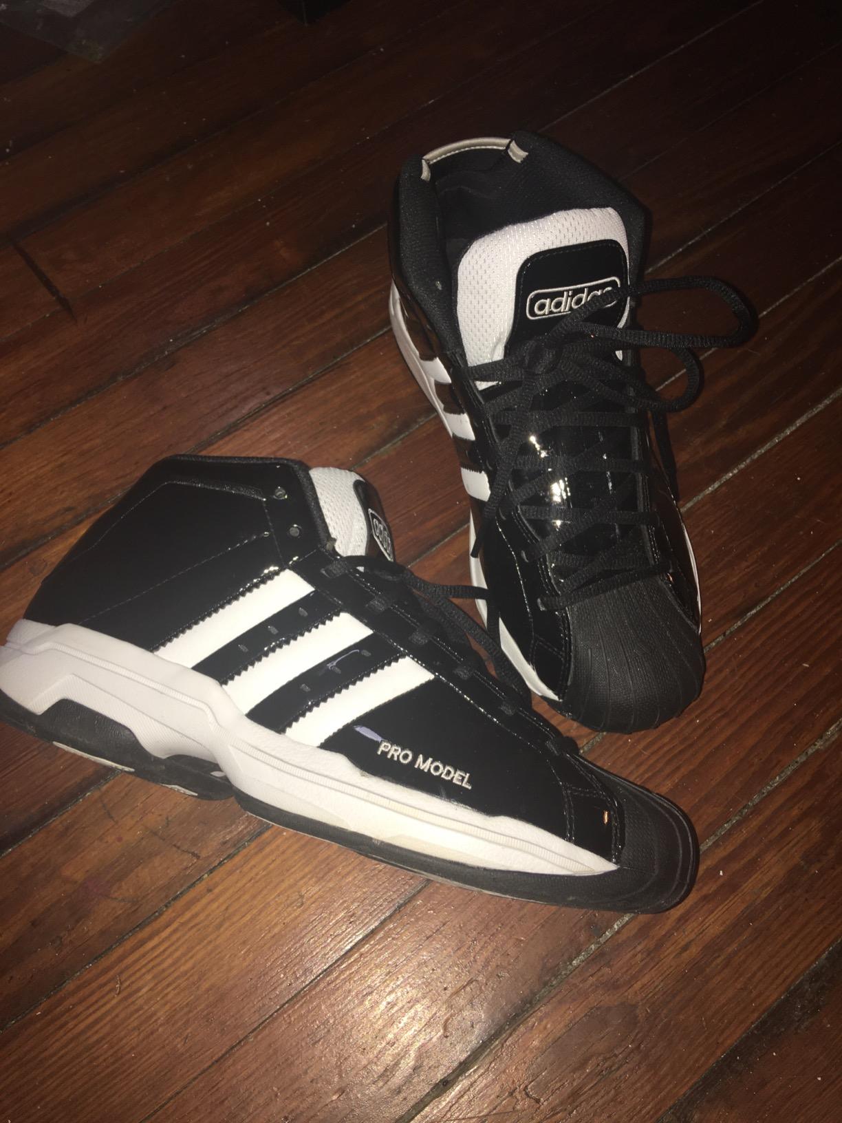 Amazon.com | adidas Unisex Pro Model 2G Sneaker | Fashion Sneakers