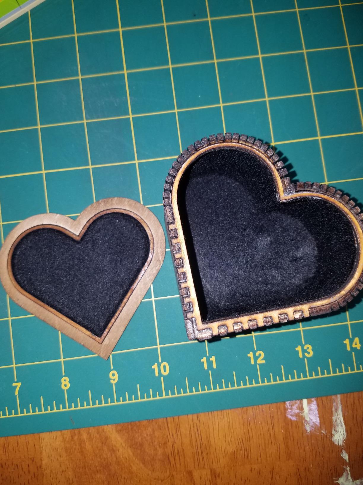 Amazon.com: Suede-Tex Undercoat Adhesive - Black - 8 OZ Can : Arts ...