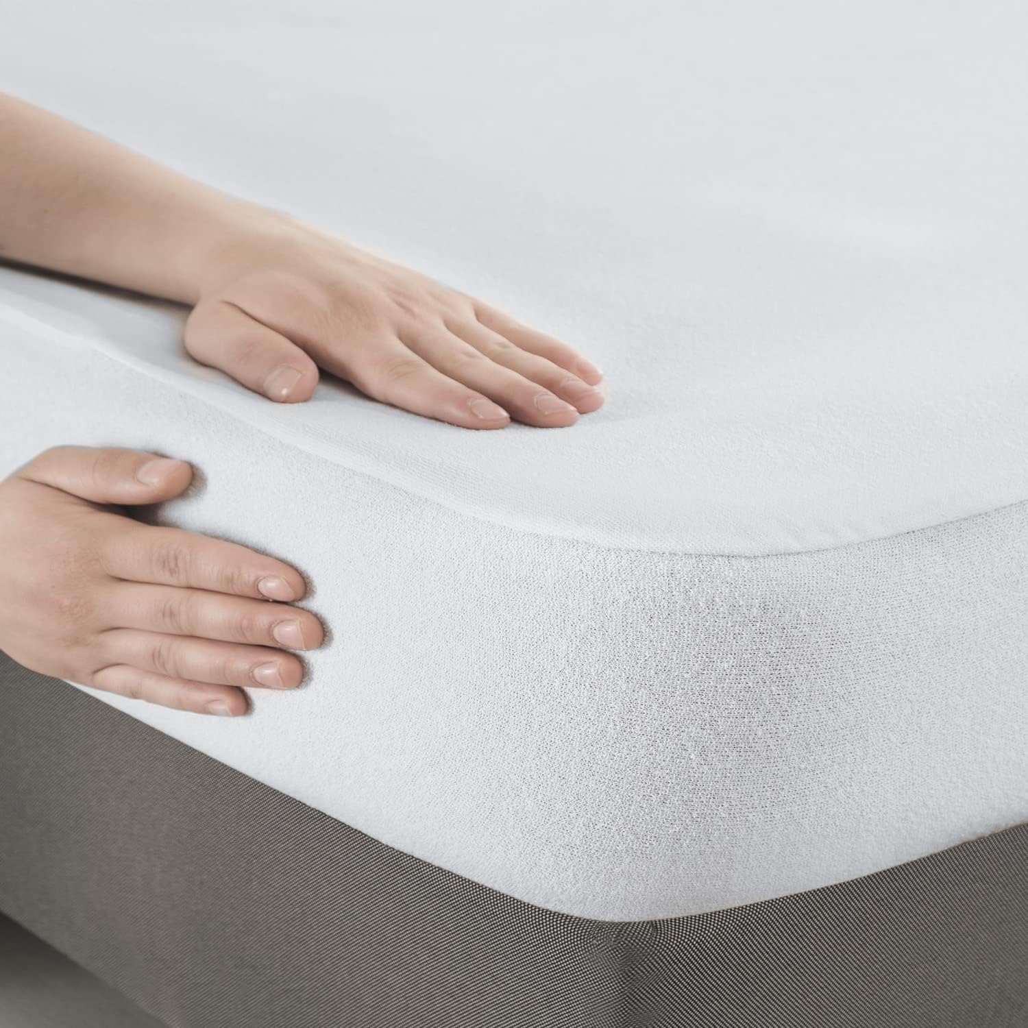 Amazon.com: The Season Essentials Cotton Mattress Protector Waterproof ...