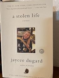 A Stolen Life: A Memoir: Dugard, Jaycee: 8601420079953: Amazon.com: Books