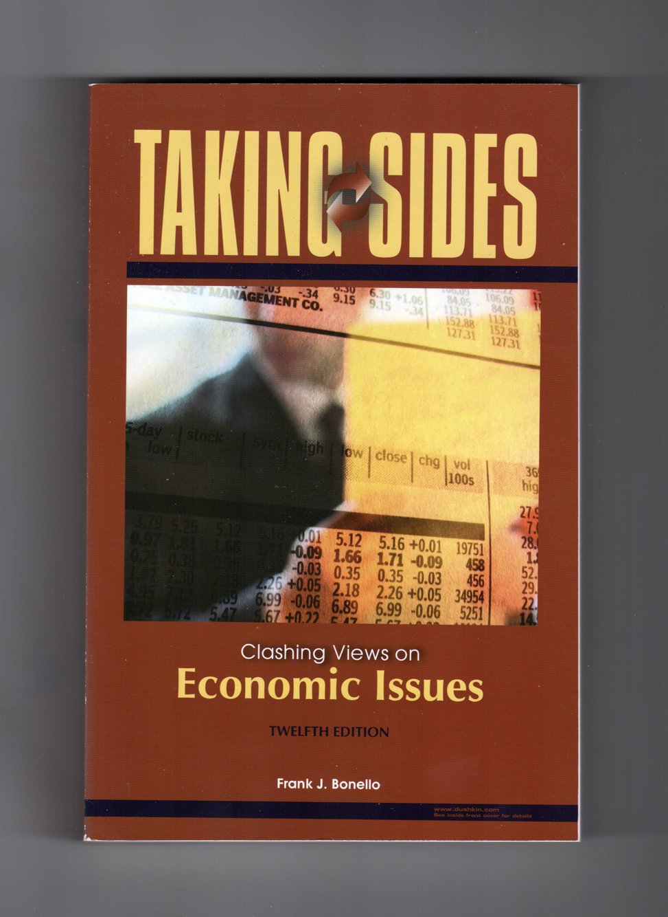 Taking Sides: Clashing Views on Economic Issues: Bonello, Frank J ...