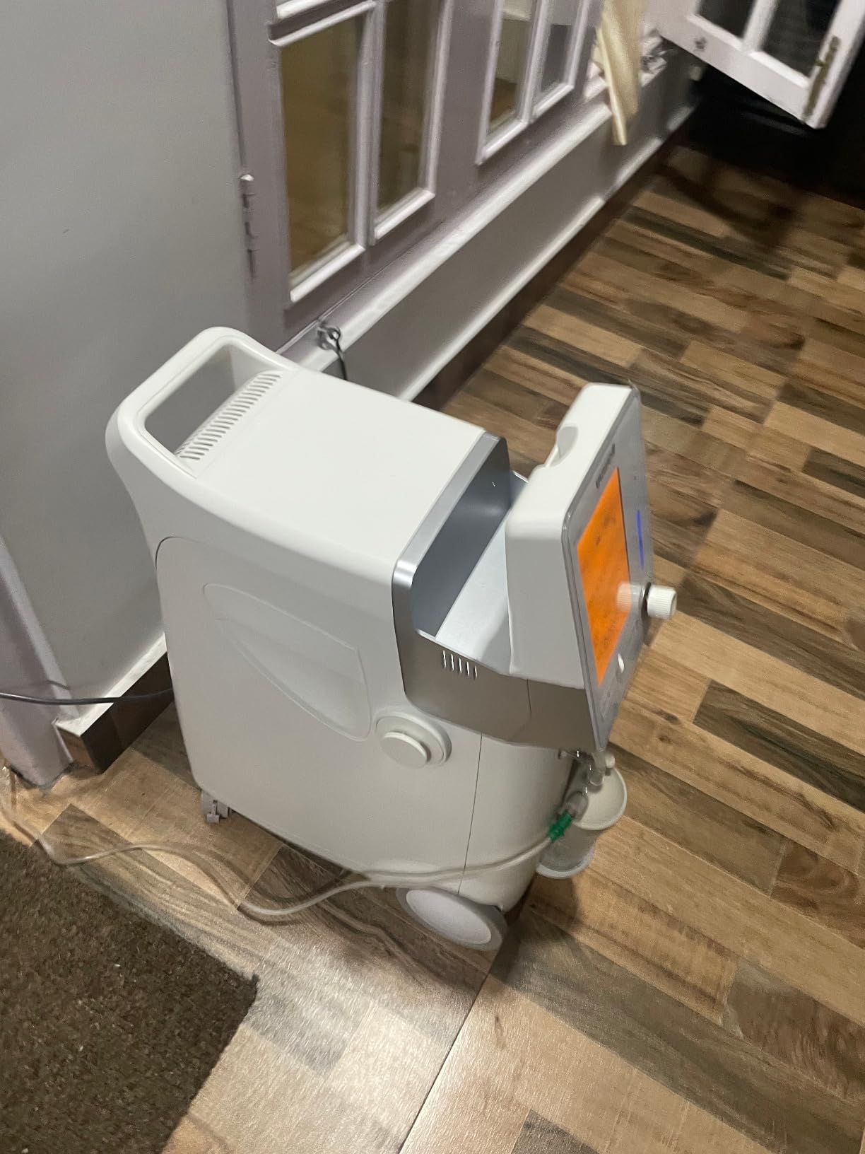 AccuNova Yuwell 9F-5AW Oxygen Concentrator Machine for Home and ...