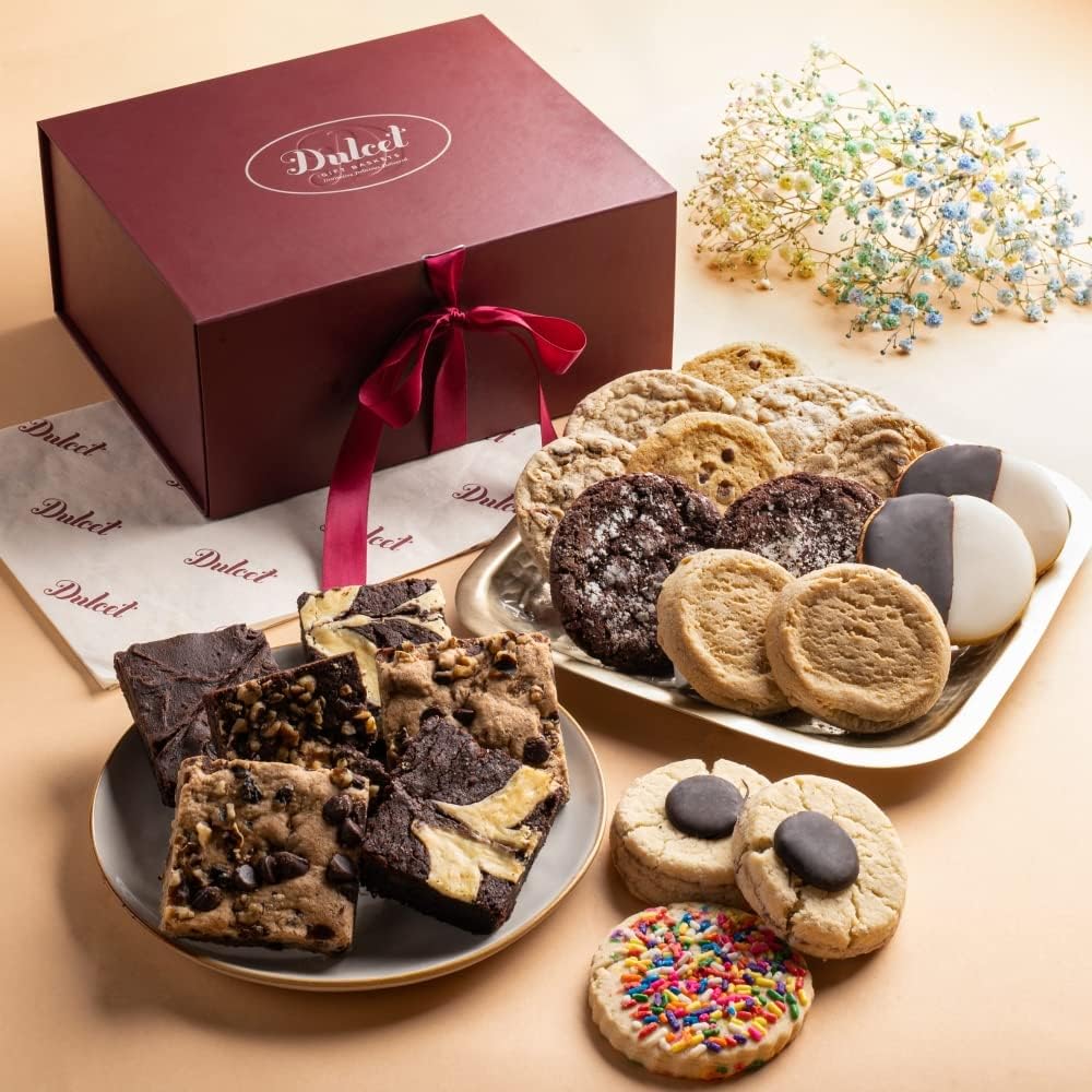 Amazon.com: Dulcet Gift Baskets Oven Fresh Cookie and Fudge Brownie ...