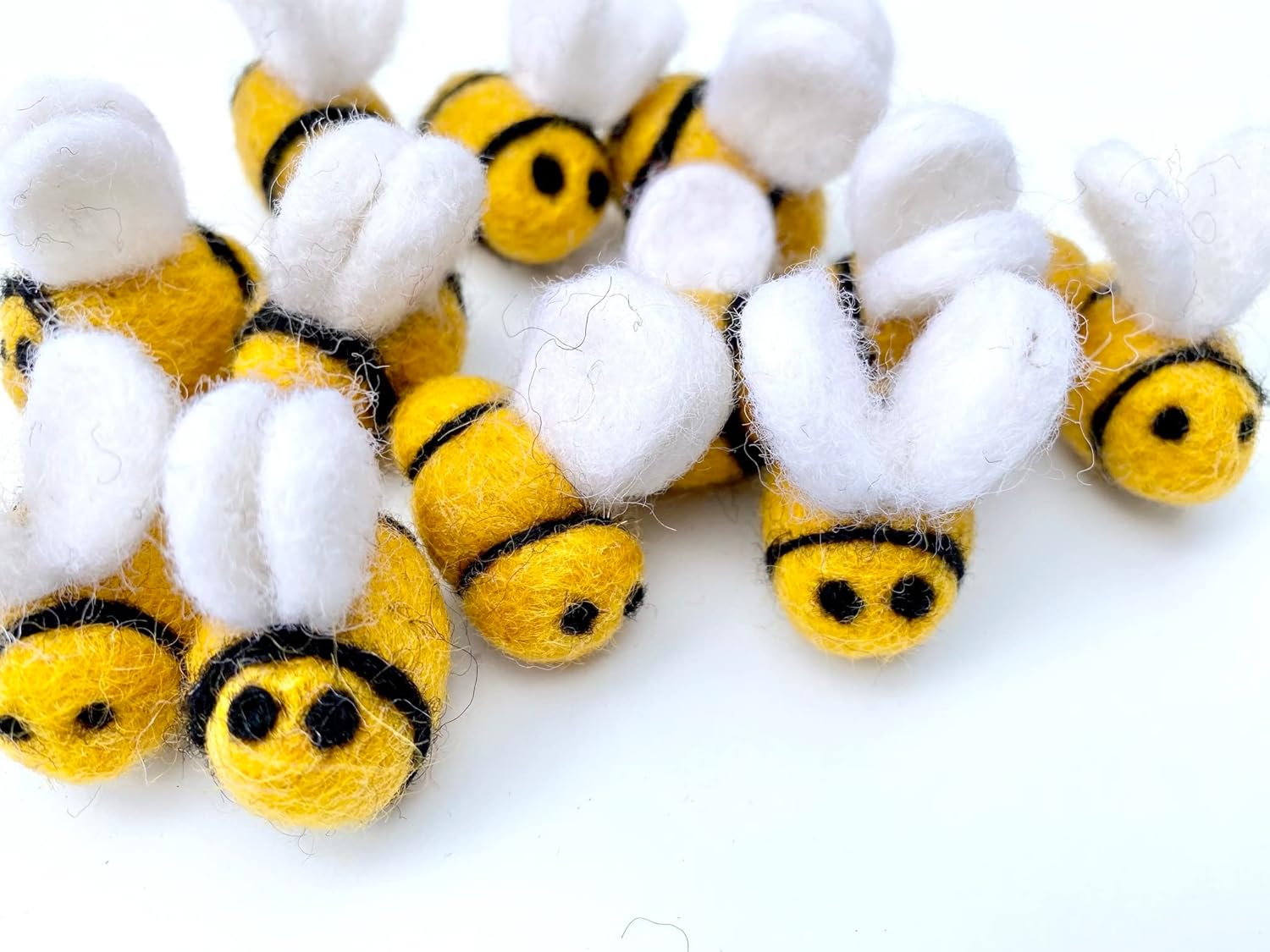 Amazon.com: 10 Felt Bumble Bees - Wool Honey Bees for Crafting Garlands ...