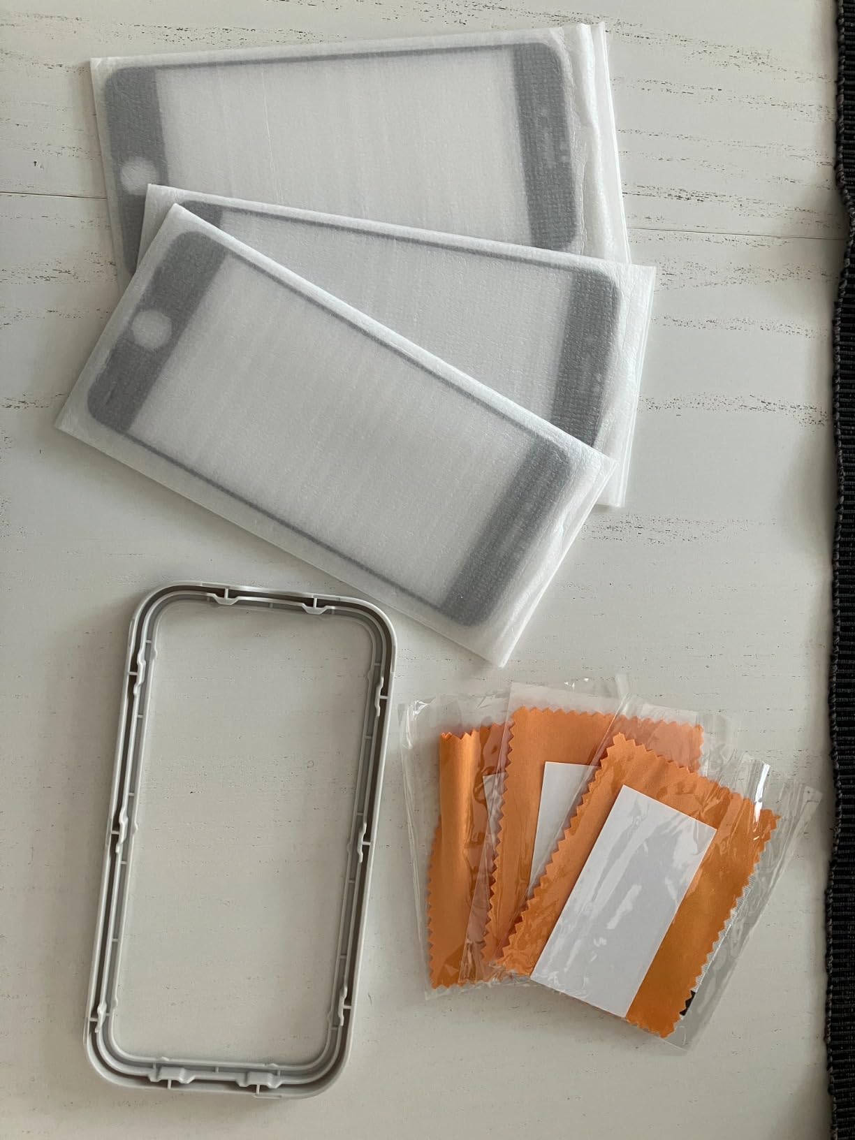 JETech Full Coverage Screen Protector for iPhone SE 3 (2022)/SE 2 (2020 ...