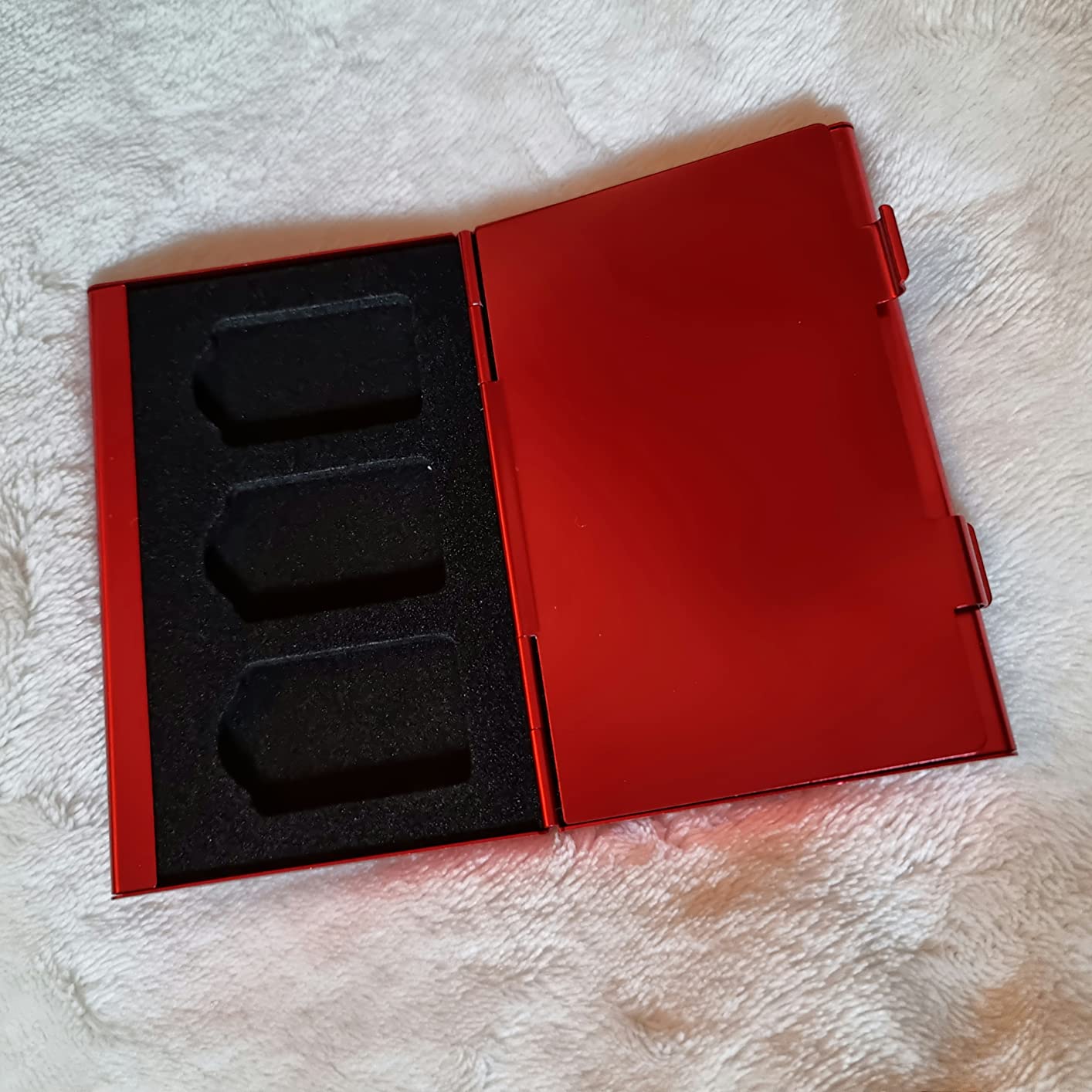 FUNLAB Premium Game Card Case Compatible with Switch, Portable and Thin ...