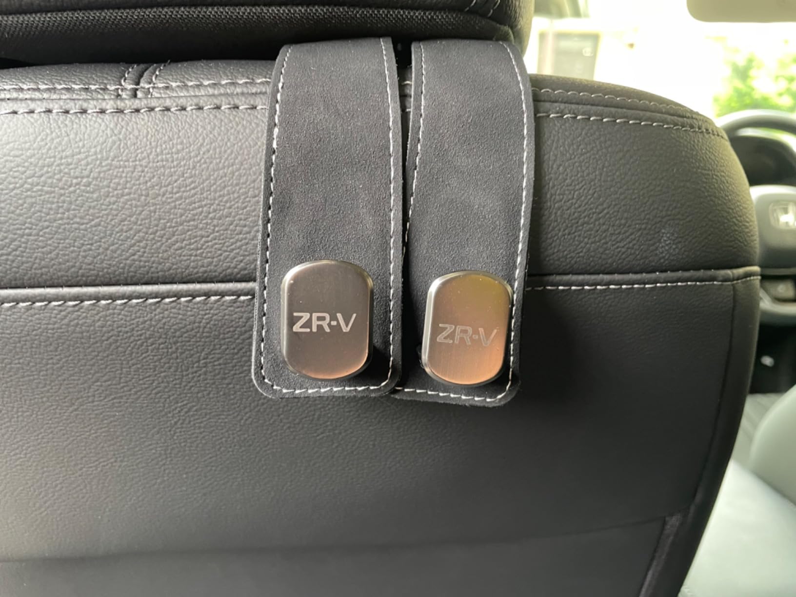 Amazon.co.jp: LUTU 新型シエンタ 10系/80系~全シリーズ対応 車用シートフック 専用LOGO 専用デザイン 隠せる式 ...