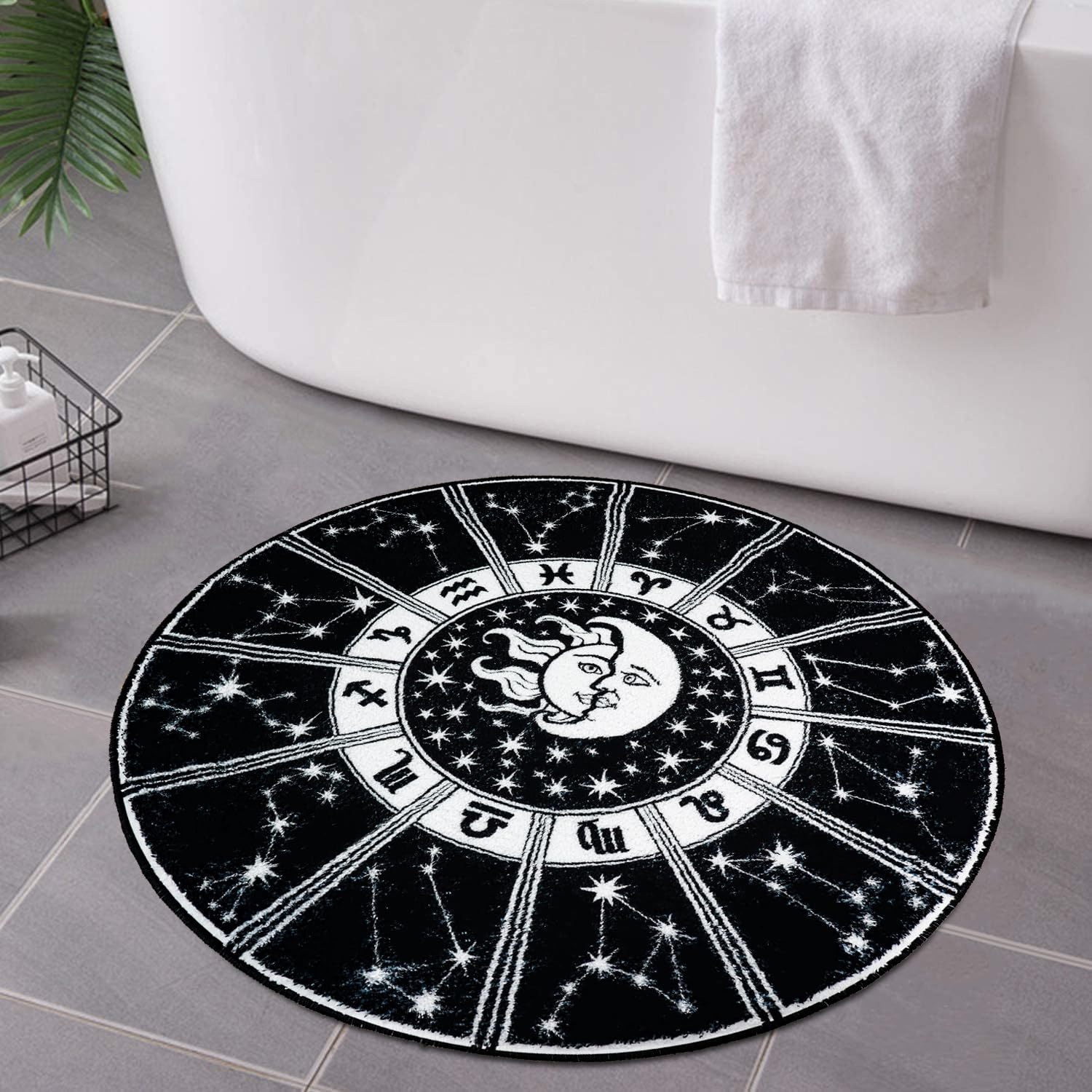 Amazon.com: Zoeeya Tarot Sun Moon Bath mat - Goth Circle Bath Mat ...