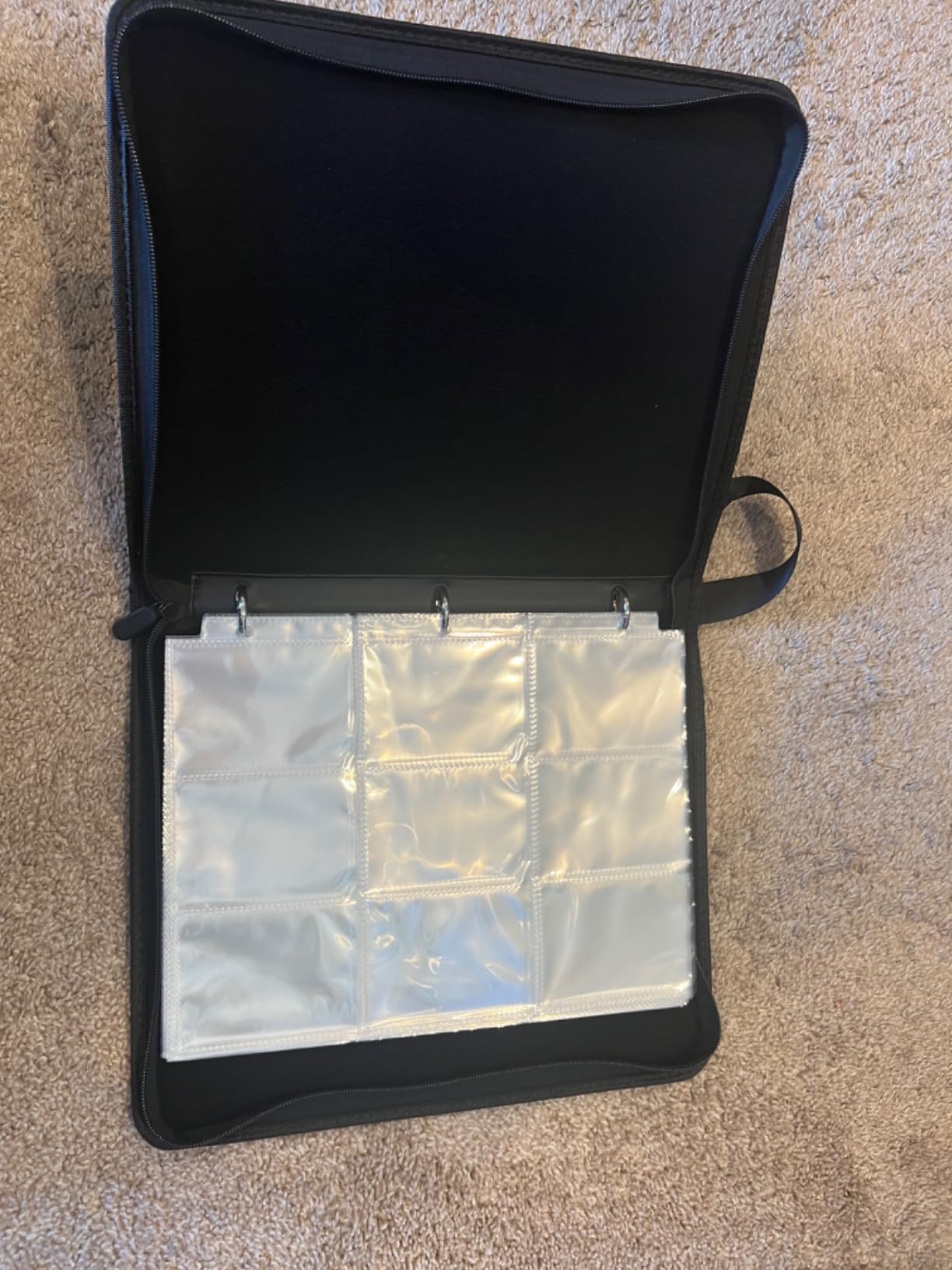 Amazon.com: YUQINFEI 9-Pocket Trading Card Binder with Sleeves, 900 ...