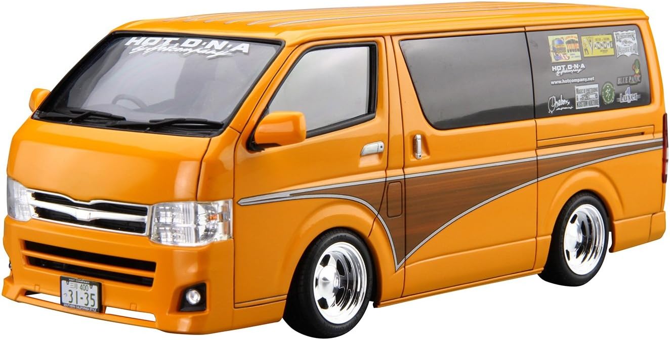 2012 Toyota Hiace 200 TRH200V Hot Company 1:24 Model Kit Kit Aoshima ...